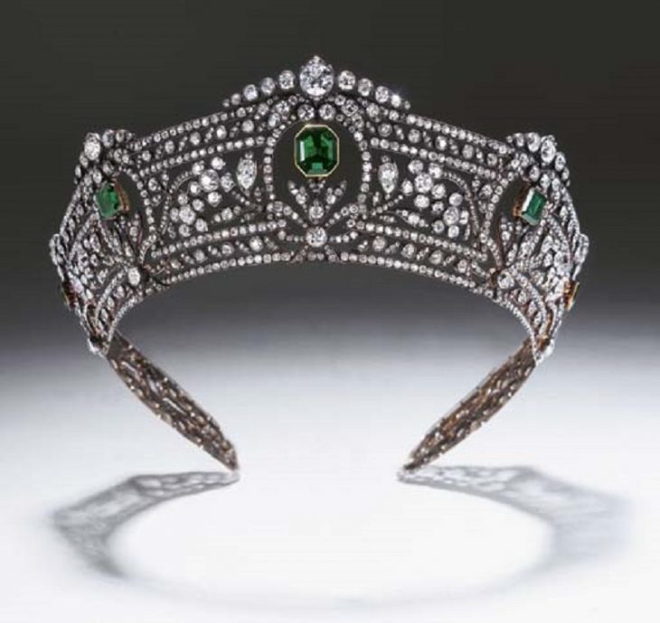 The Most Expensive Antique Objects Ever Sold in the World - Lazy Penguins