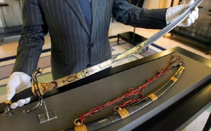 The Most Expensive Antique Objects Ever Sold in the World - Lazy Penguins