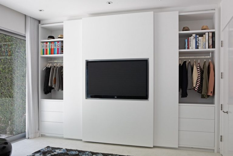 6 Luxury Walk-in Wardrobe Design Ideas That Will Make Your Jaw Drop